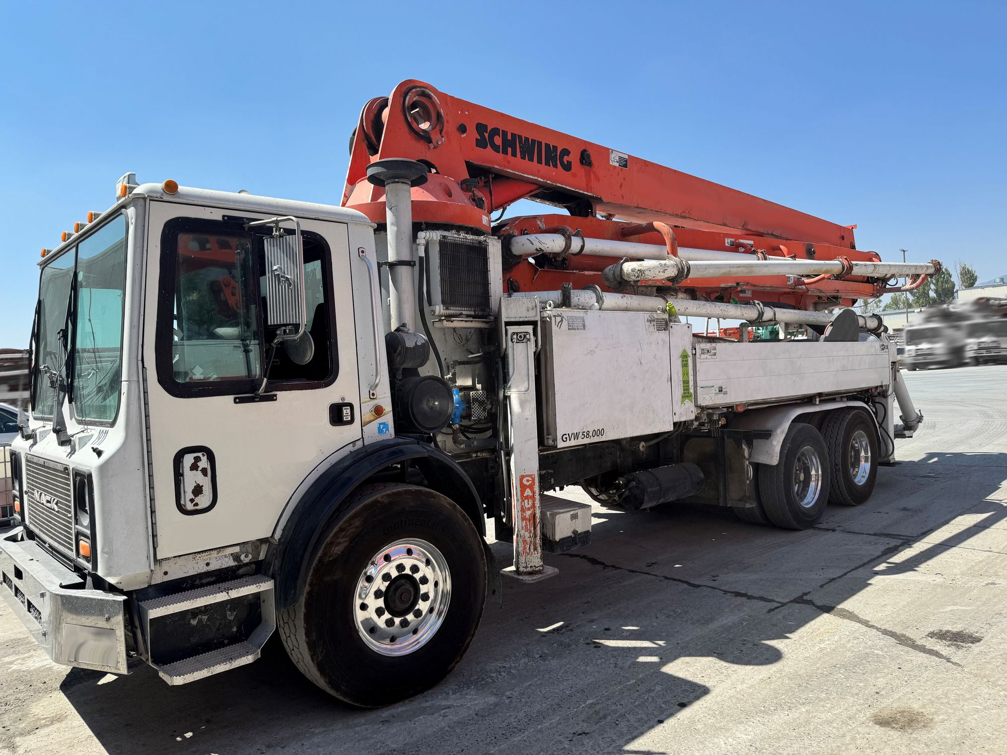 2005 32m Schwing on 2006 Mack | Used Concrete Pumps for Sale | Azor ...